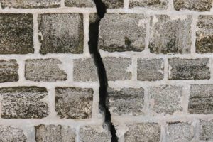 How To Fix Large Cracks In Walls - Step-By-Step - Homestead & Prepper