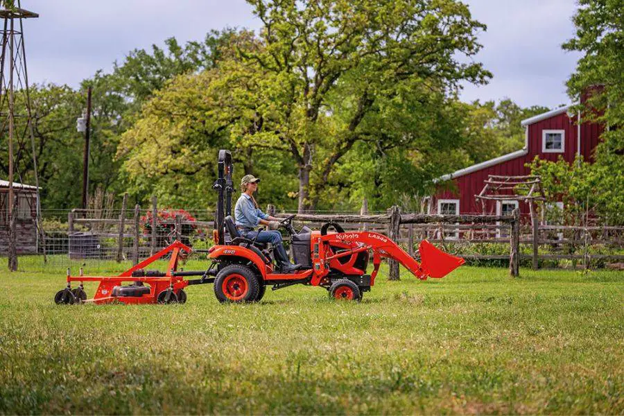 Best Tractors for 5 Acres - Reviewed - Homestead & Prepper