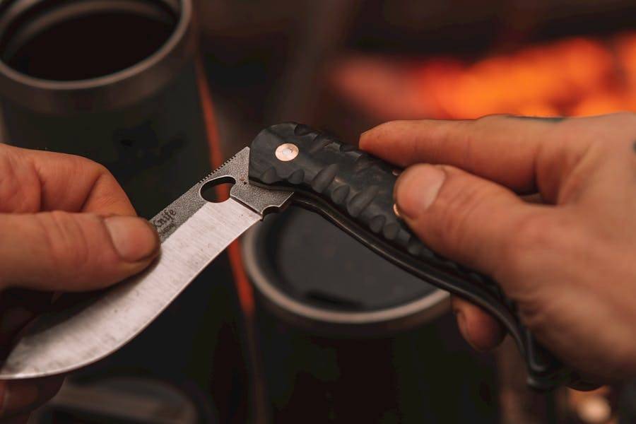 How to Sharpen a Curved Blade - Guide - Homestead & Prepper