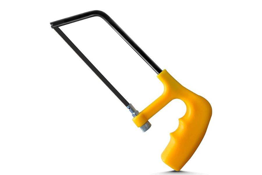 How to Cut Deer Antlers Off - Guide - Homestead & Prepper